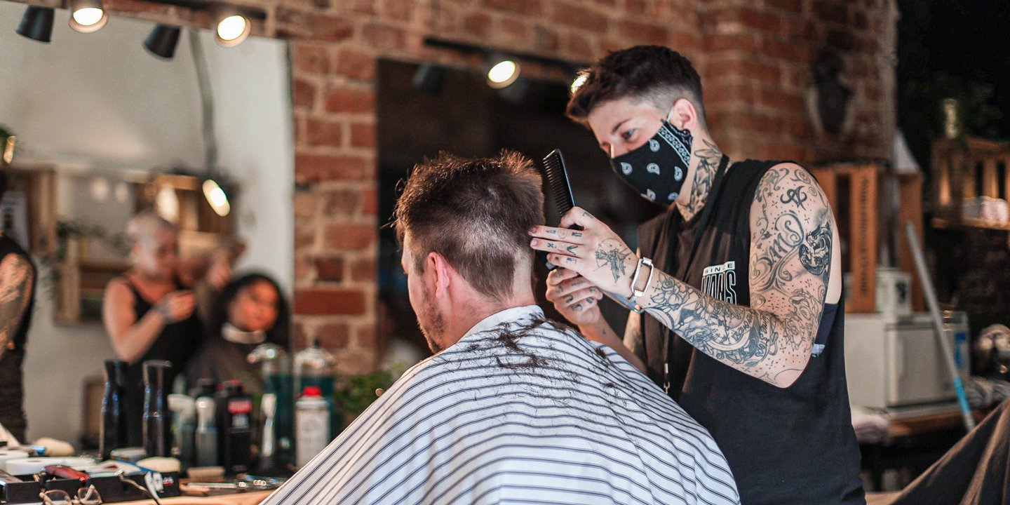 Erster queerer Barbershop — www.siegessaeule.de