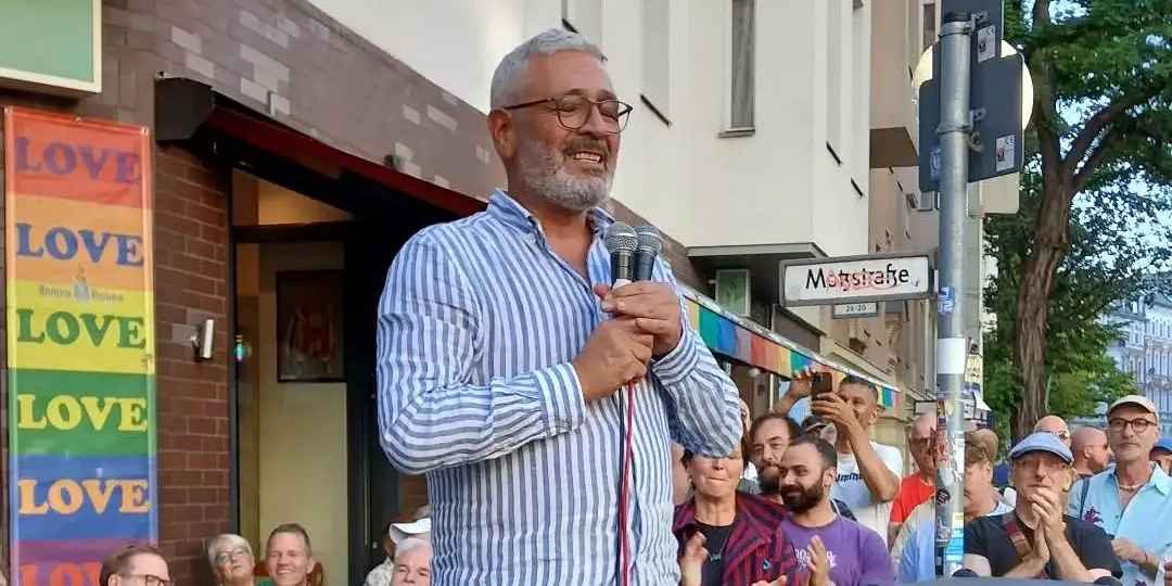 Ufuk von Romeo & Romeo: „Hass darf unsere Freiheit nicht einschränken ...